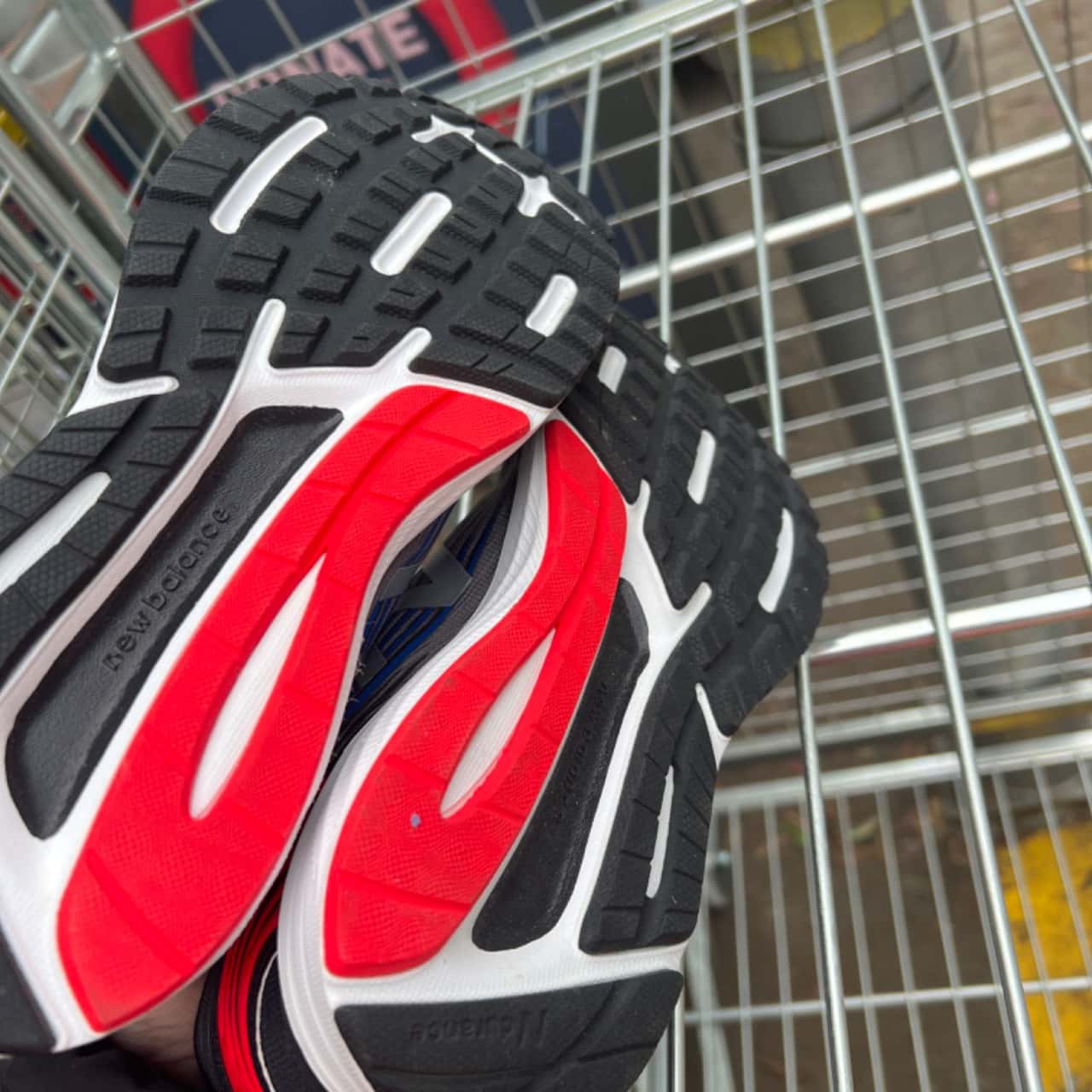 NEW BALANCE MENS SYNACT Size 10 US (s)