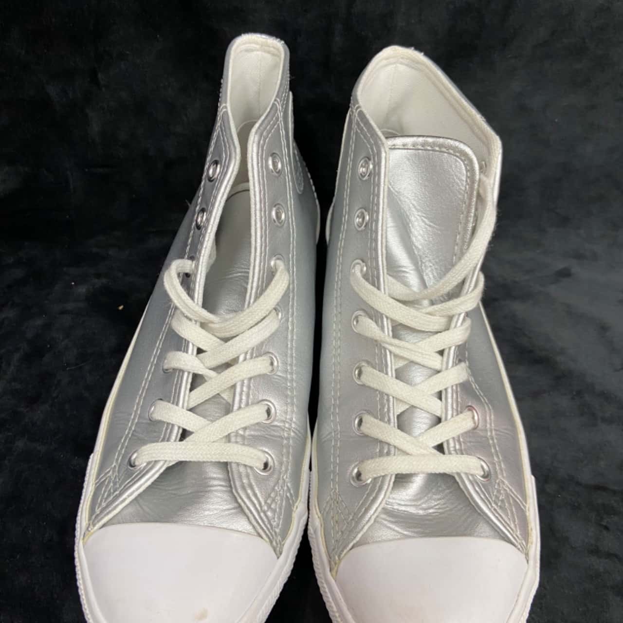 Converse Kids Size 5.5 Shoes Silver (s)