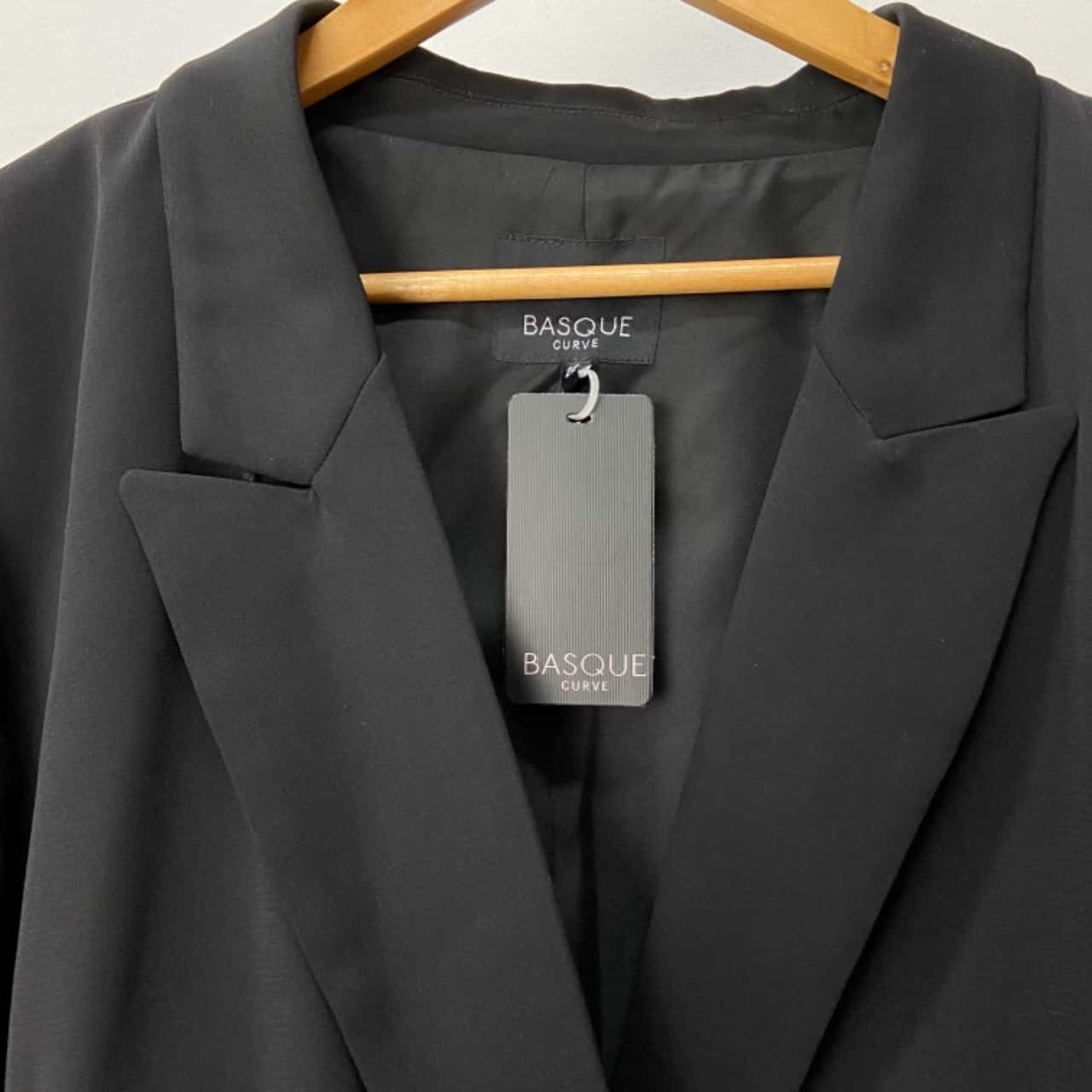 Basque Womens Suit Size 22 Black
