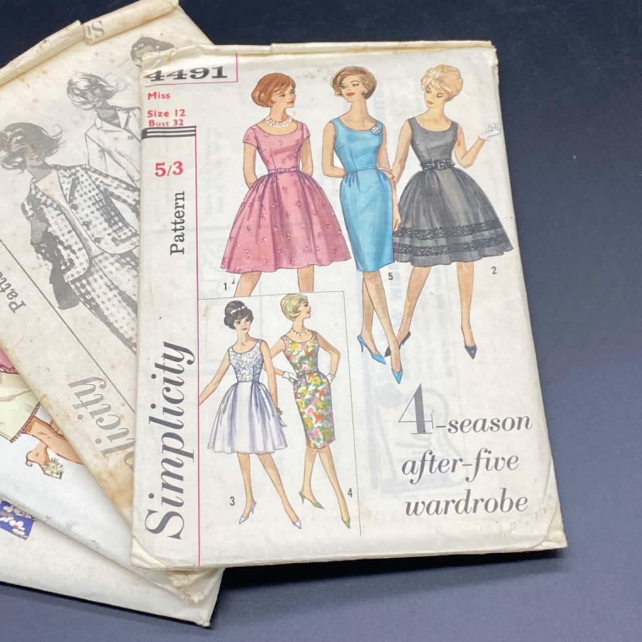 Set of 6 Vintage Womens Sewing Patterns(s)