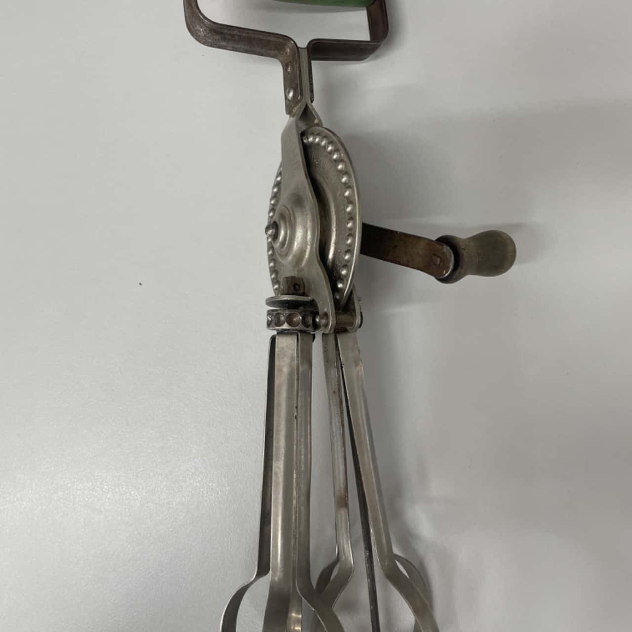 Vintage Swift Whip Kitchen retro Sifter Handmixer