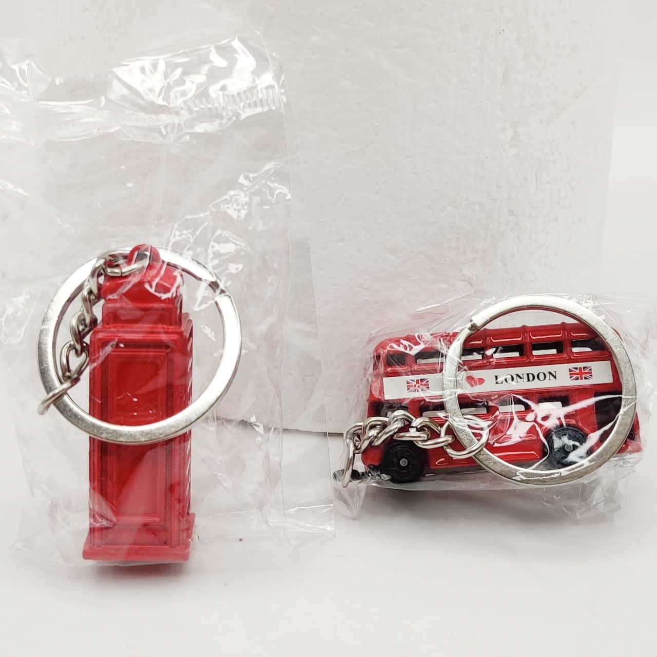 Souvenir Keyrings From London - Die Cast Metal Red Double Decker London ...