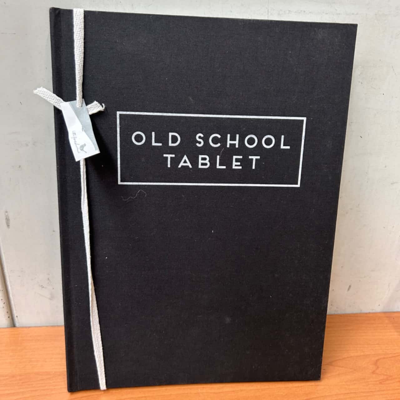 Little finch - Old school tablet a4 lined notebook