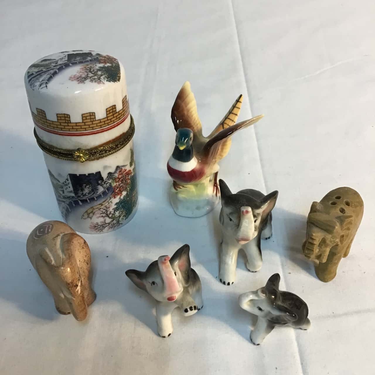 1 trinket box and 6 assorted porcelain animals(s)