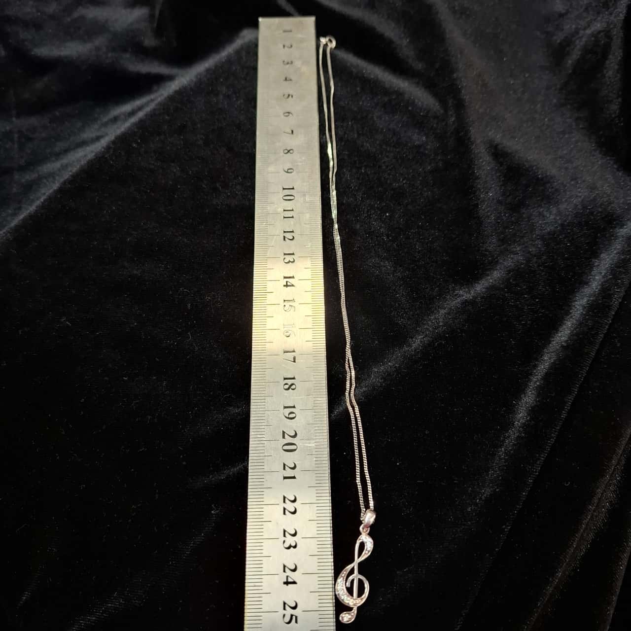 Womens 925 Treble Clef with white stones Music /925 chain Necklace (s)