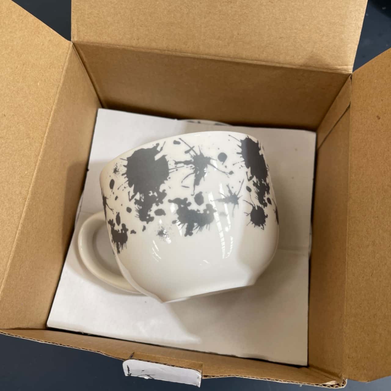 Maxwell Williams Metallic Bomb cup and saucer set(s)