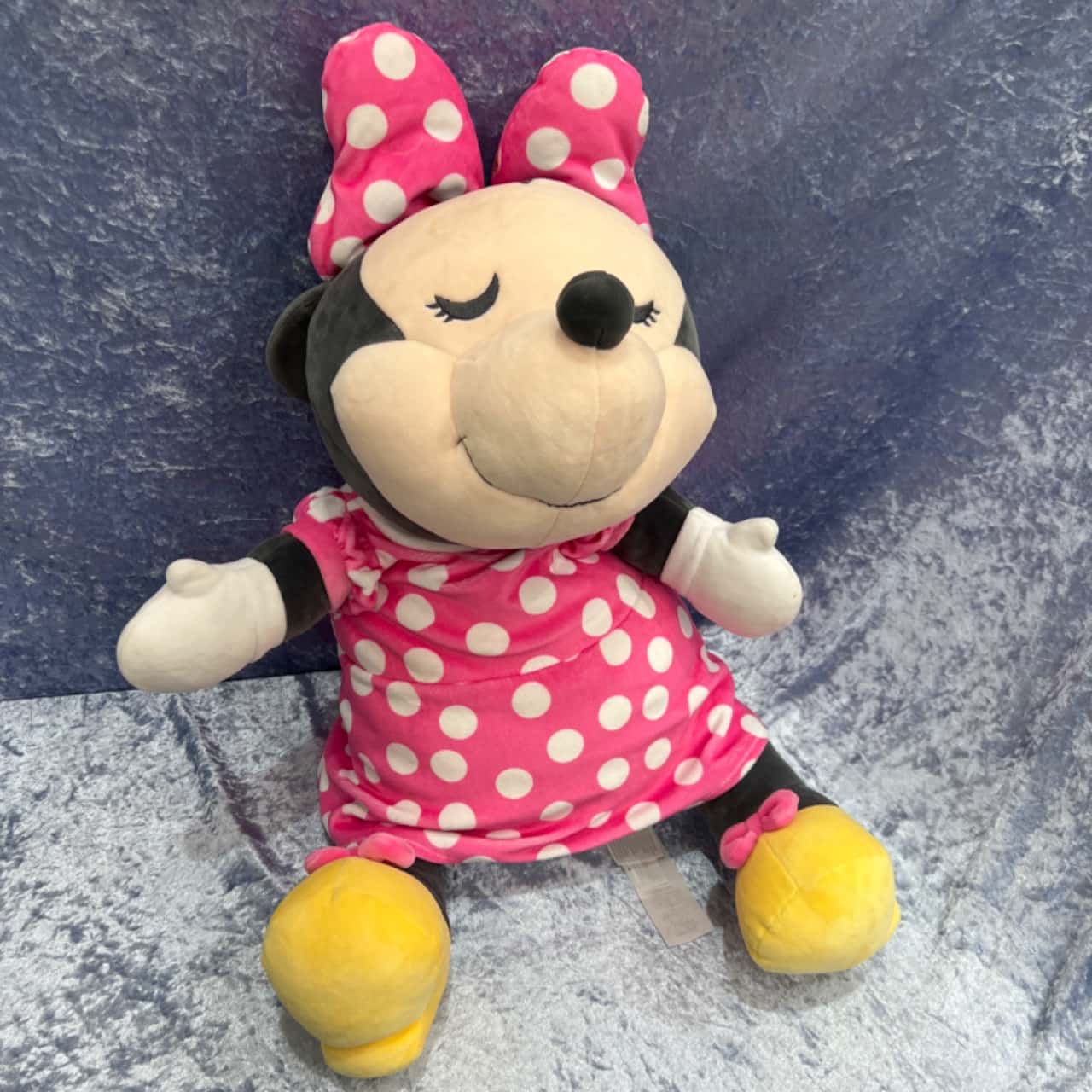 Disney Minnie Mouse Cuddleez Plush