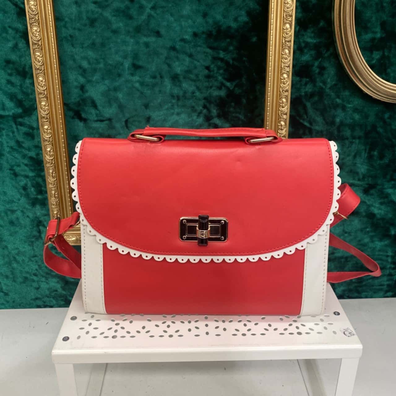 Unknown Brand Handbag (s)
