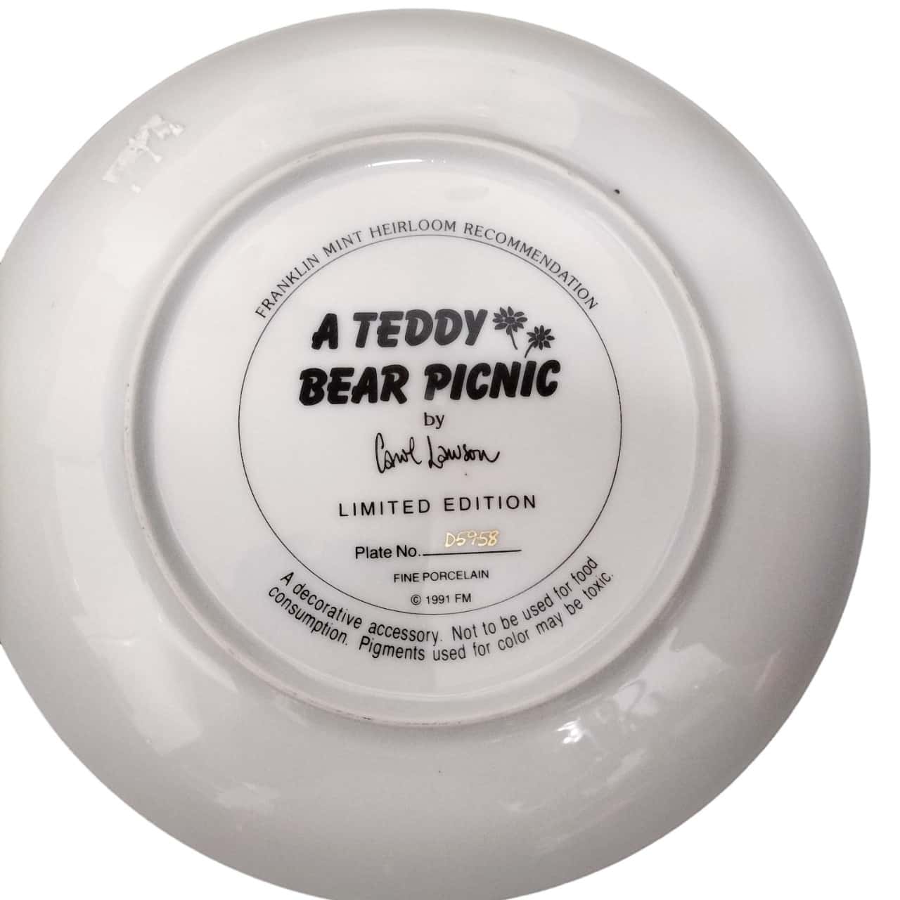 Franklin Mint ' The Teddy Bear Picnic' Carol Lawson Series (s)