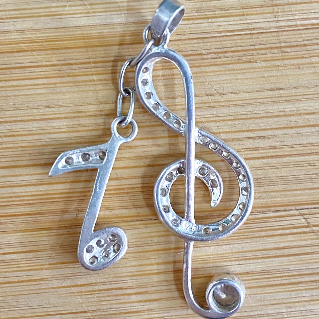Sterling Silver Diamanté Music Note Pendant (Stamped 925)