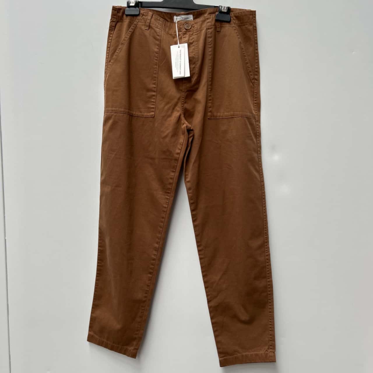 NEW- Assembly Label Mens Size 34 Chinos - caramel(s)