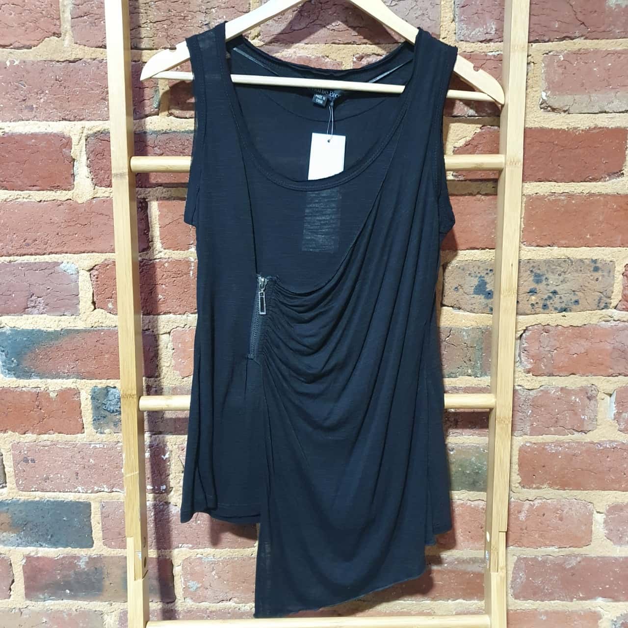 BNWT Charlie Brown Sleeveless Black Zip Top (with Tags)(s)