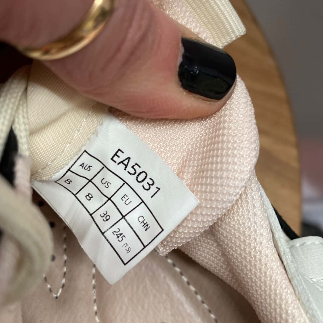 *DAYLIGHT SAVINGS SALE* Women's Everau Ellis Size 8 Black / Cream ...