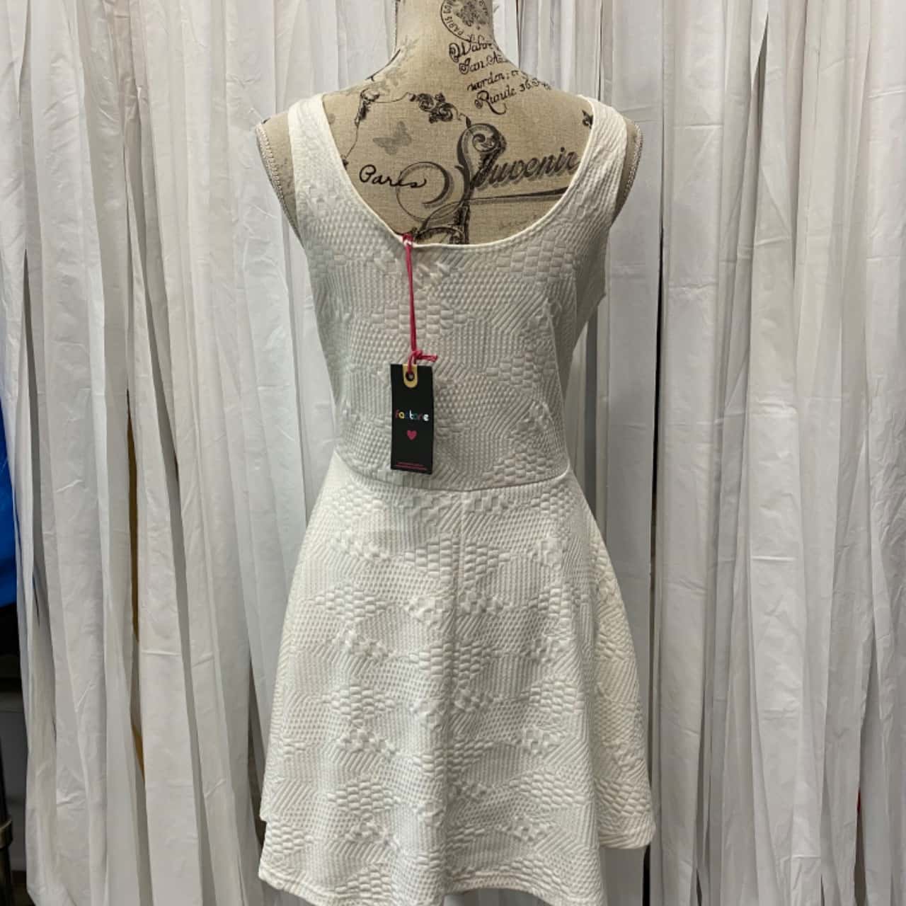 Factorie Womens Size XL Off White sleeveless dress (s)