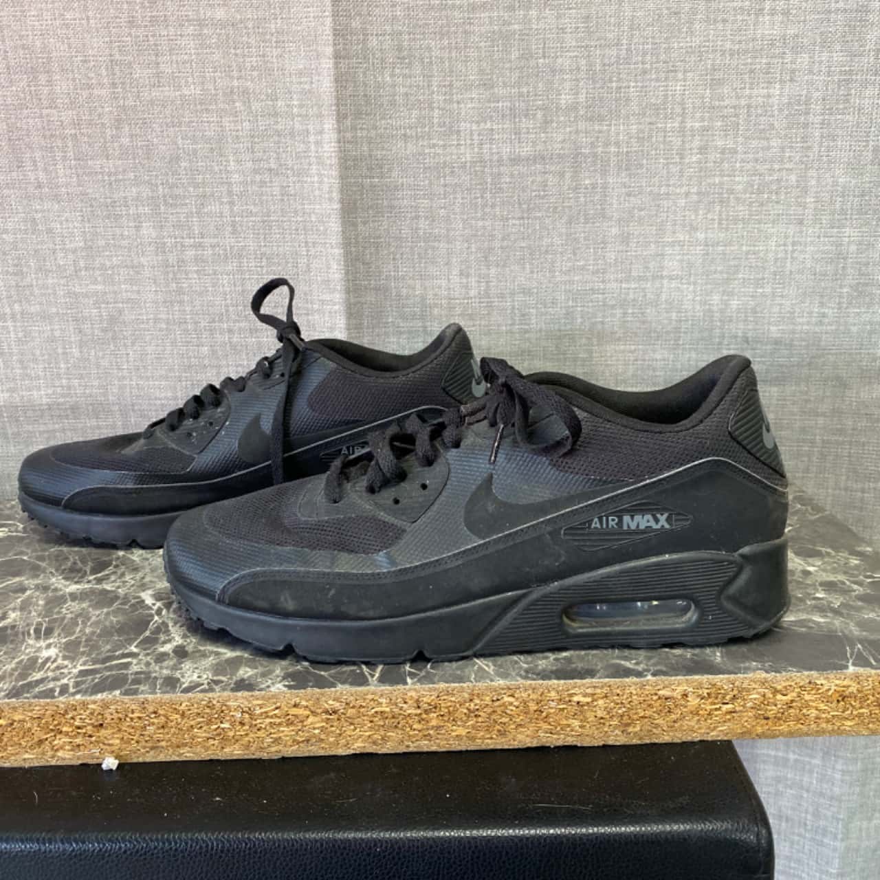 Nike Mens Size 10 Runners Black (s)