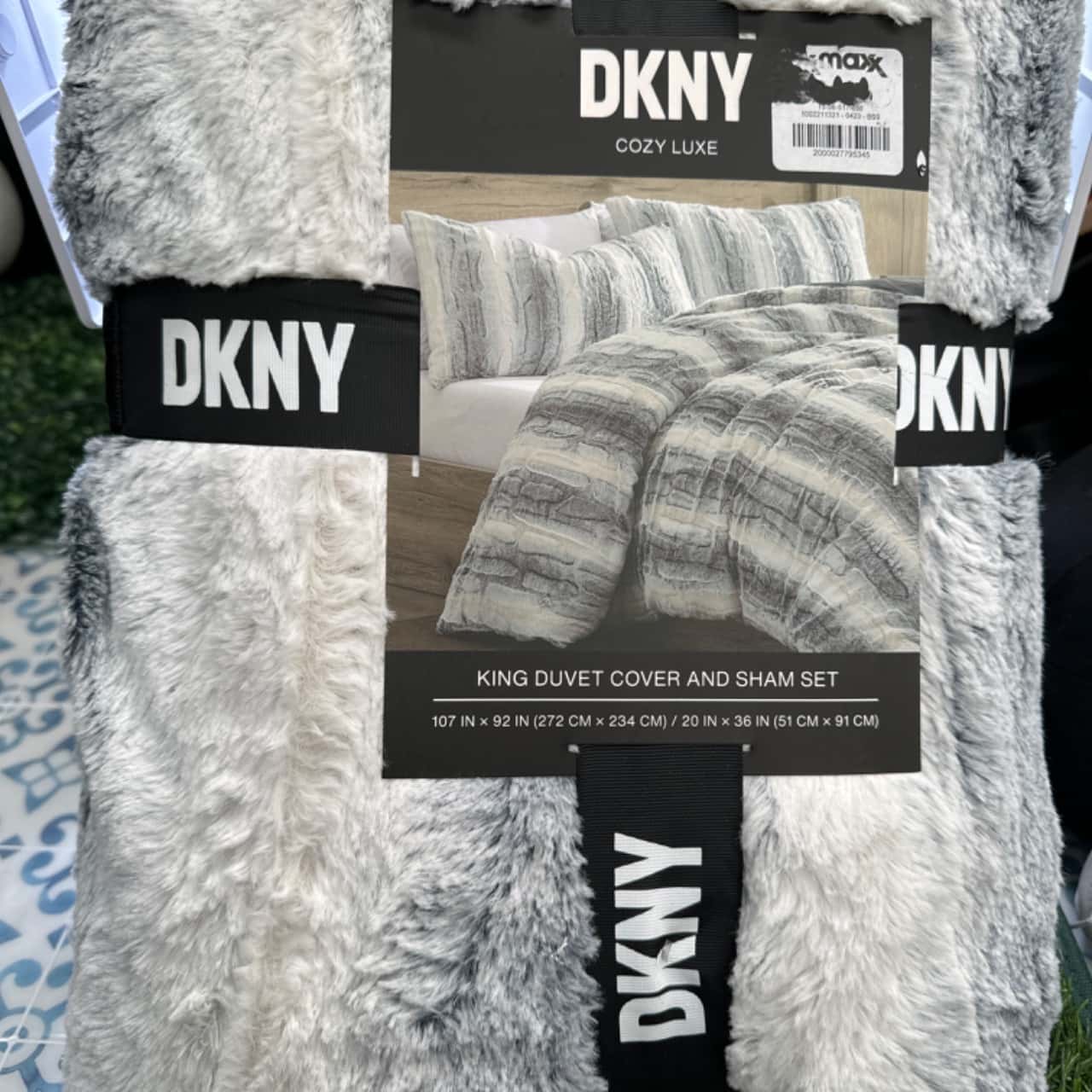 DKNY King duvet cover and sham set(s) - New With Tags | Salvos Stores