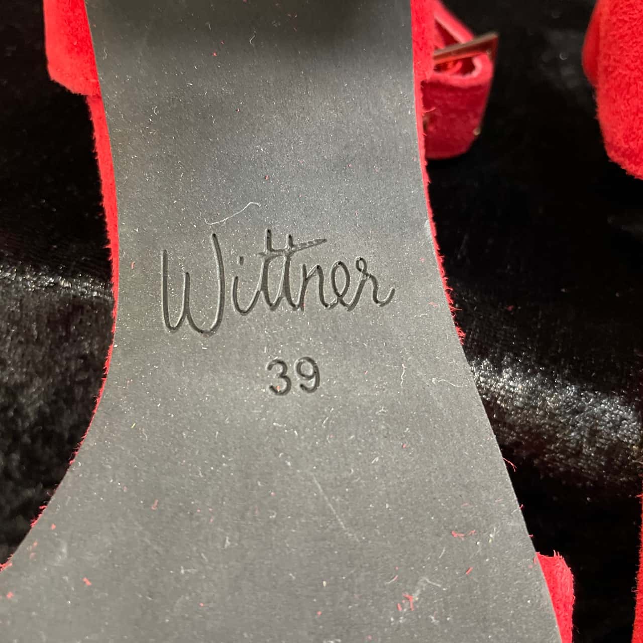 WITTNER Red Suede Sandals Size 39. New (s)