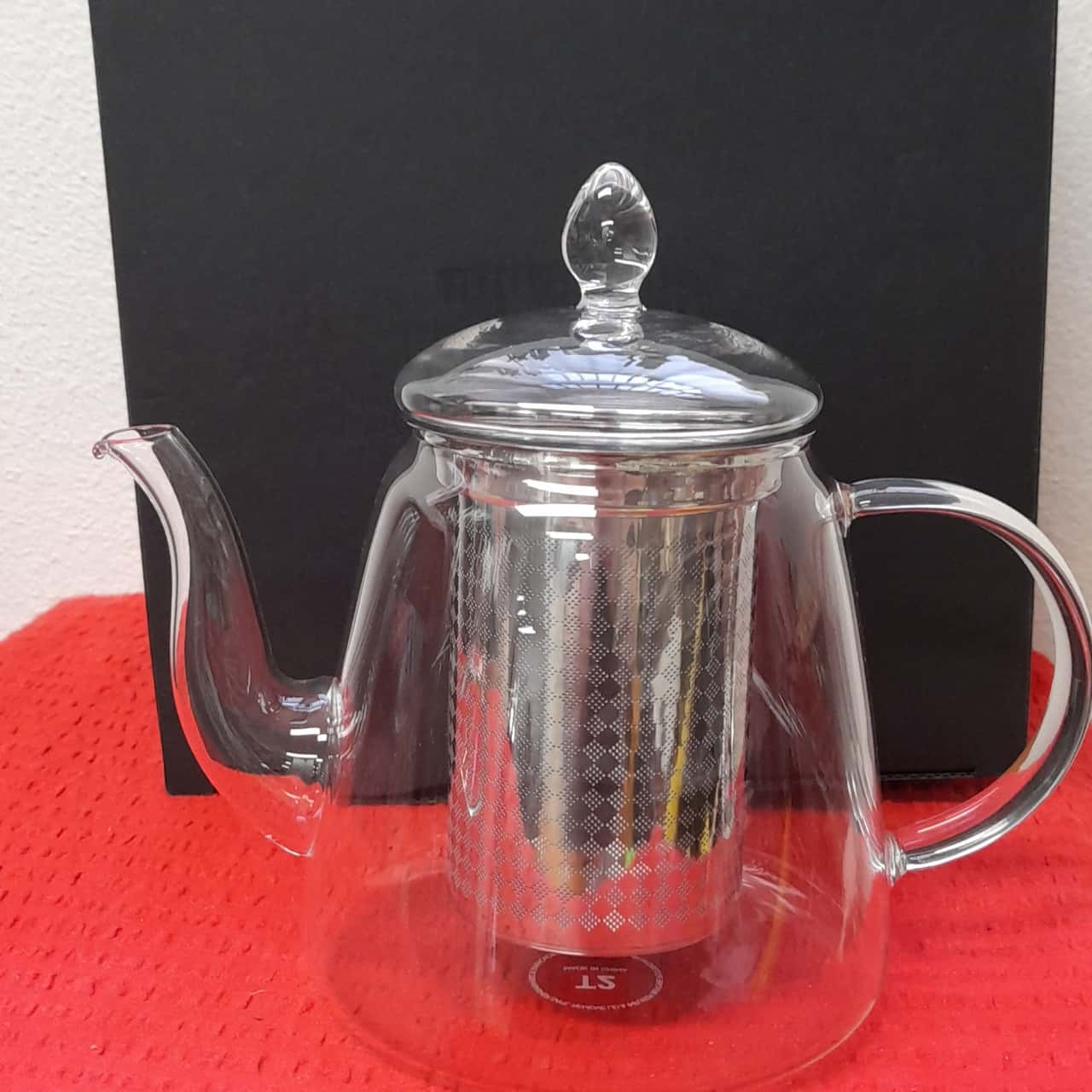 T2 Classier Glassier Teapot with Tea(s)