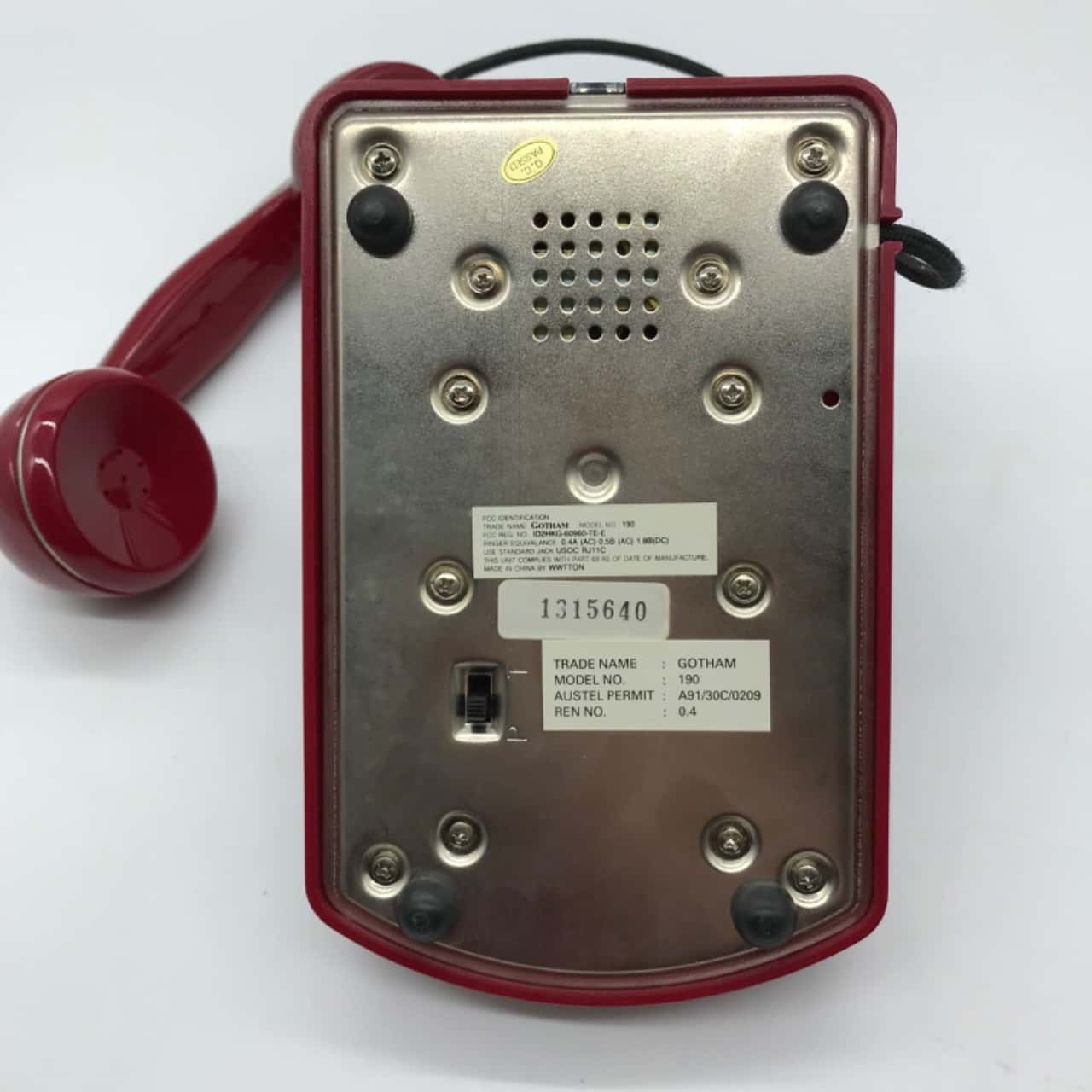 Vintage WWTTON Gotham Red Push Button Landline Telephone (s)