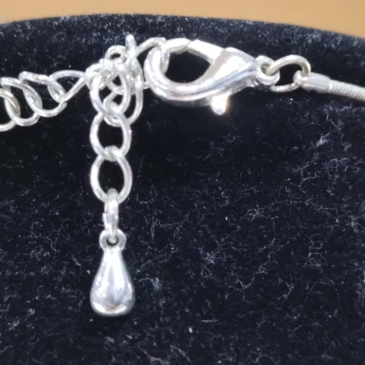 Spinnable Stone Necklace(s)