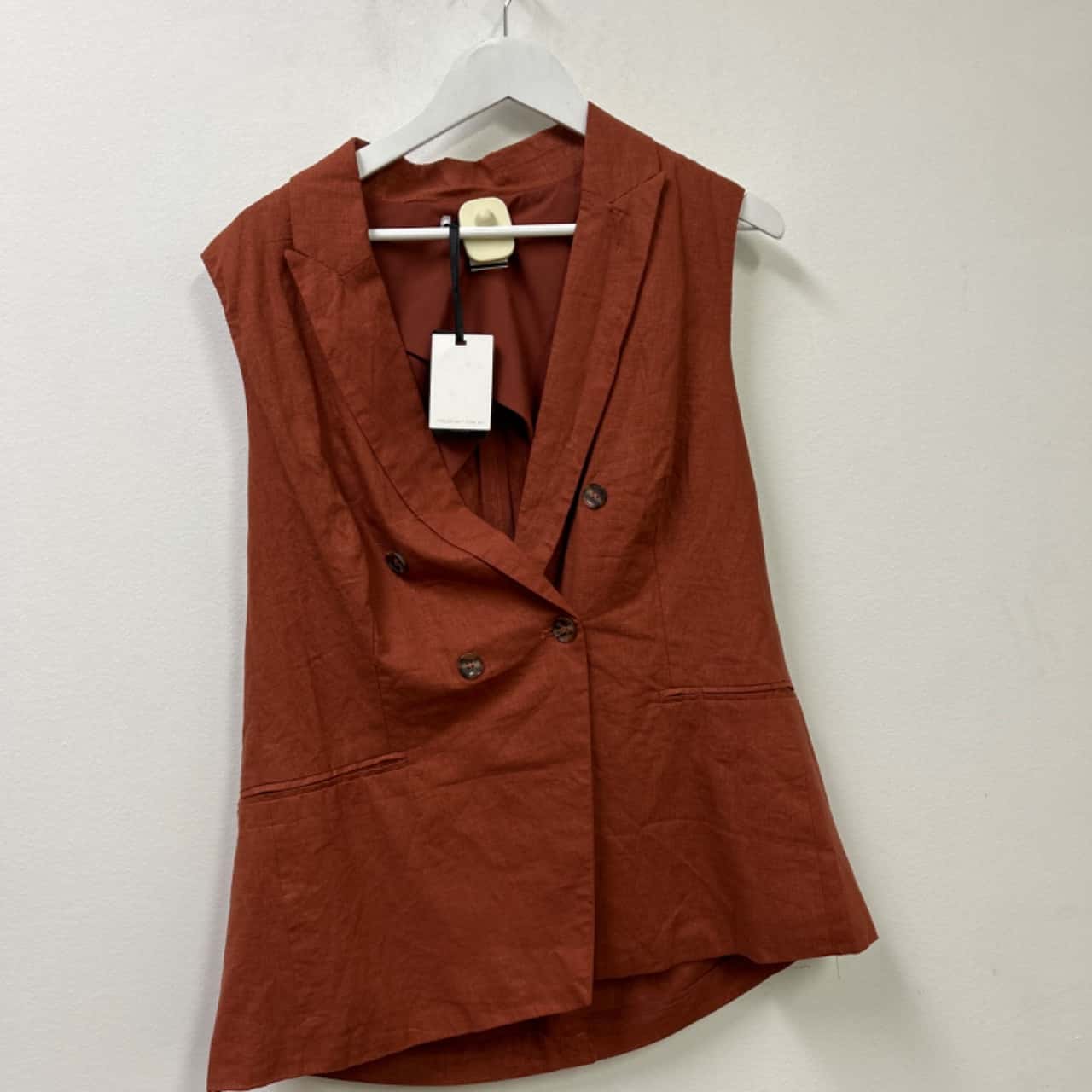 Table Eight Womens Size 18 Vest Jacket Maroon RRP $89.99(s)