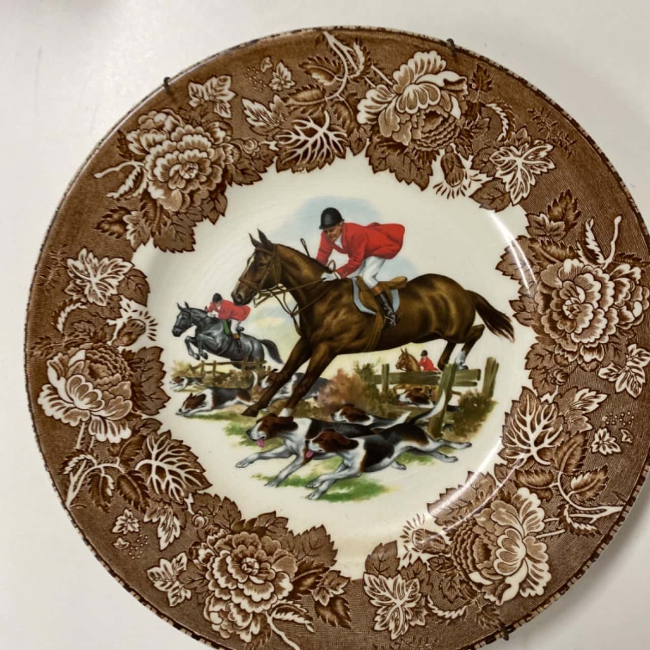 Hunting plate made in England