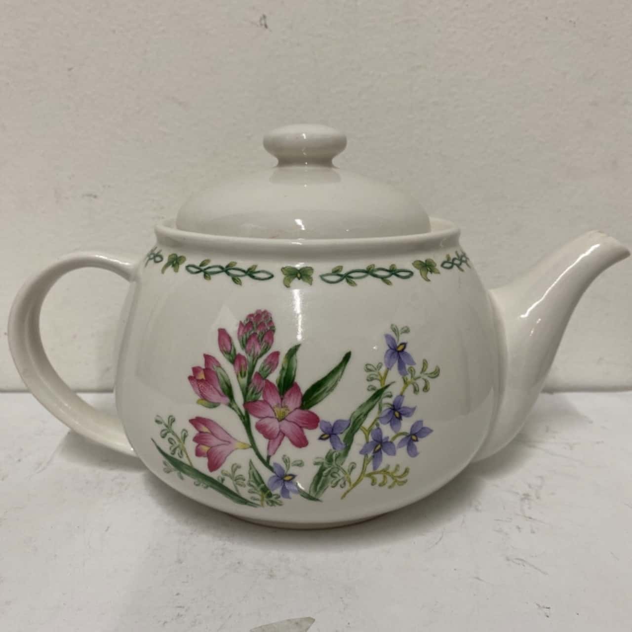 Ceramic teapot floral