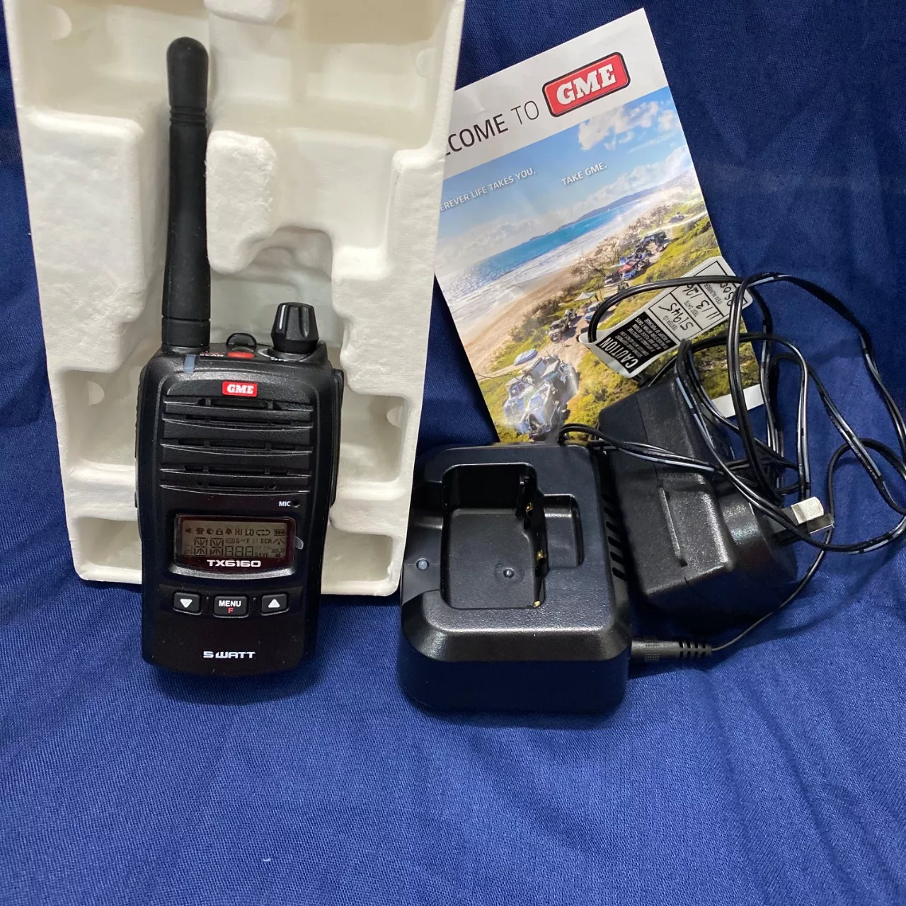 GME 5 Watt handheld UHF CB radio. TX6160X(s)