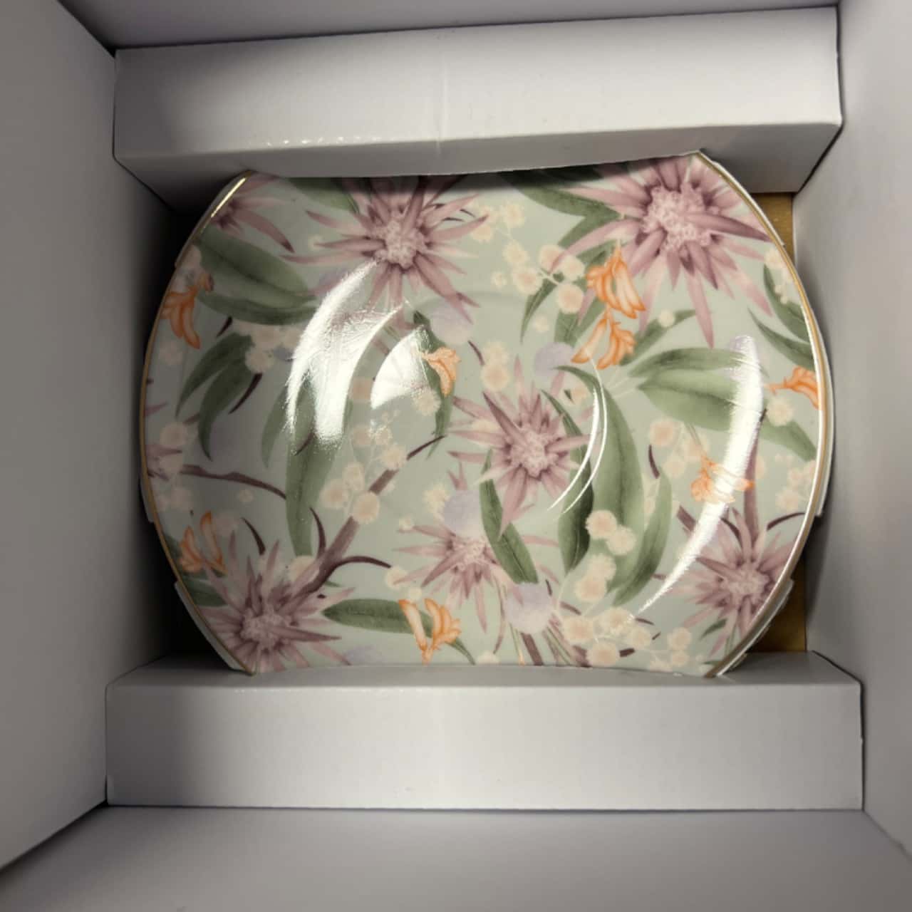BNIB Robert Gordon Stella aubergine teapot and 2 tea cups with saucers ...