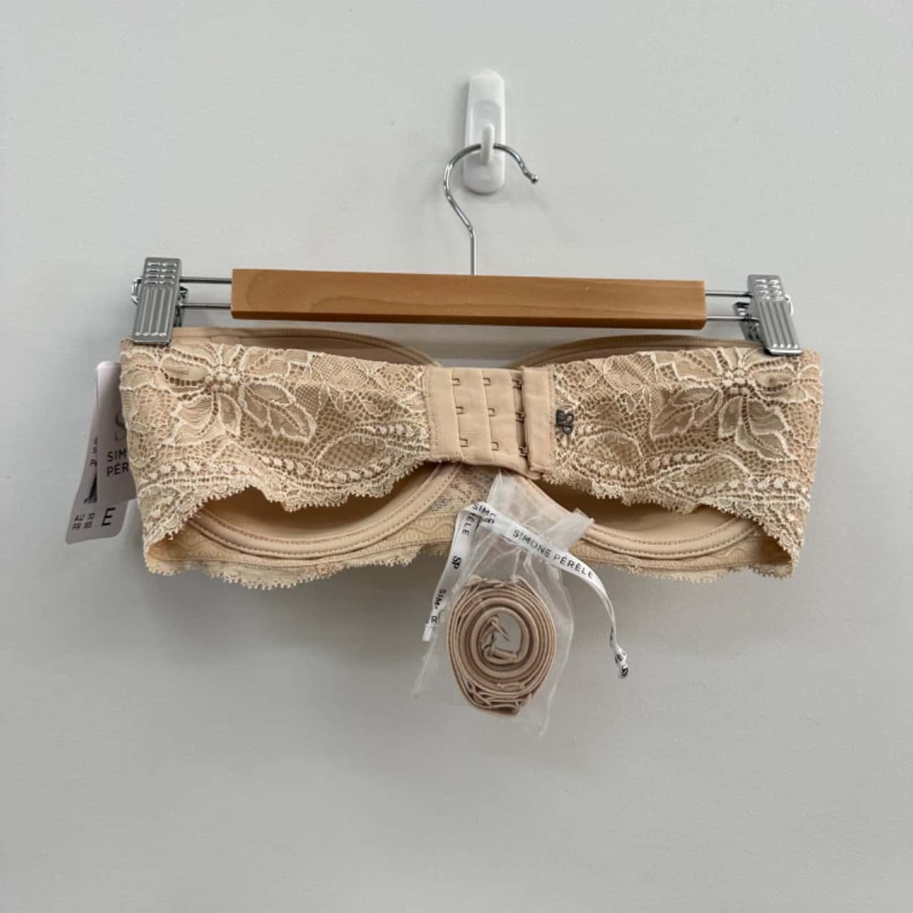 BNWT Strapless Simone Perele Bra Size 10E (s)