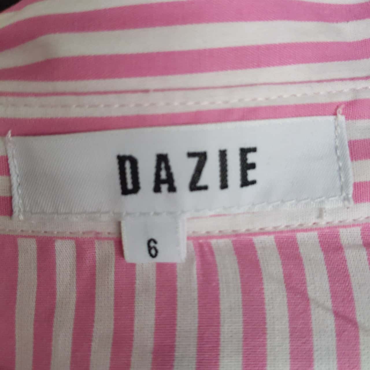 Womens DAZIE BRAND Pink stripped Wrap Around dress Size 6.