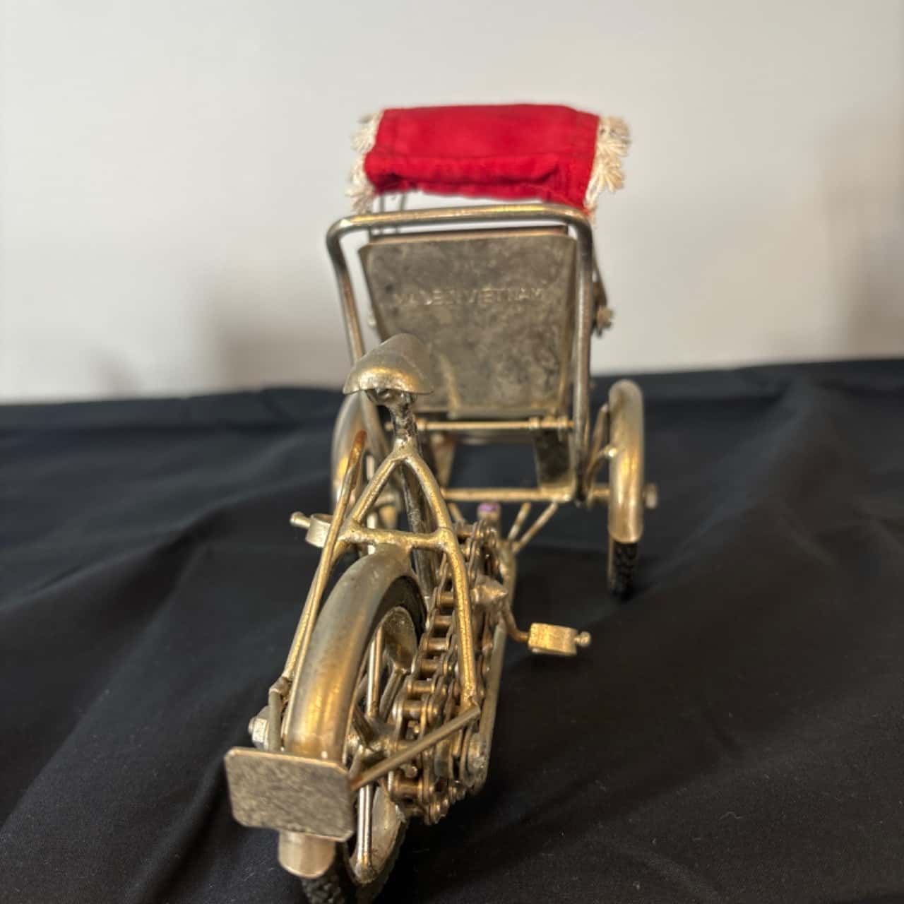 Vietnamese model rickshaw