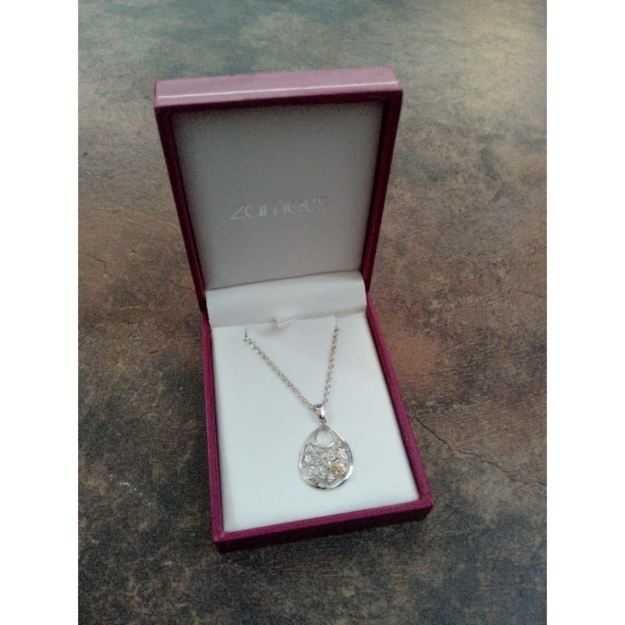 Stamped '375'/'925' Pendant w/Chain(s) - Used As New | Salvos Stores