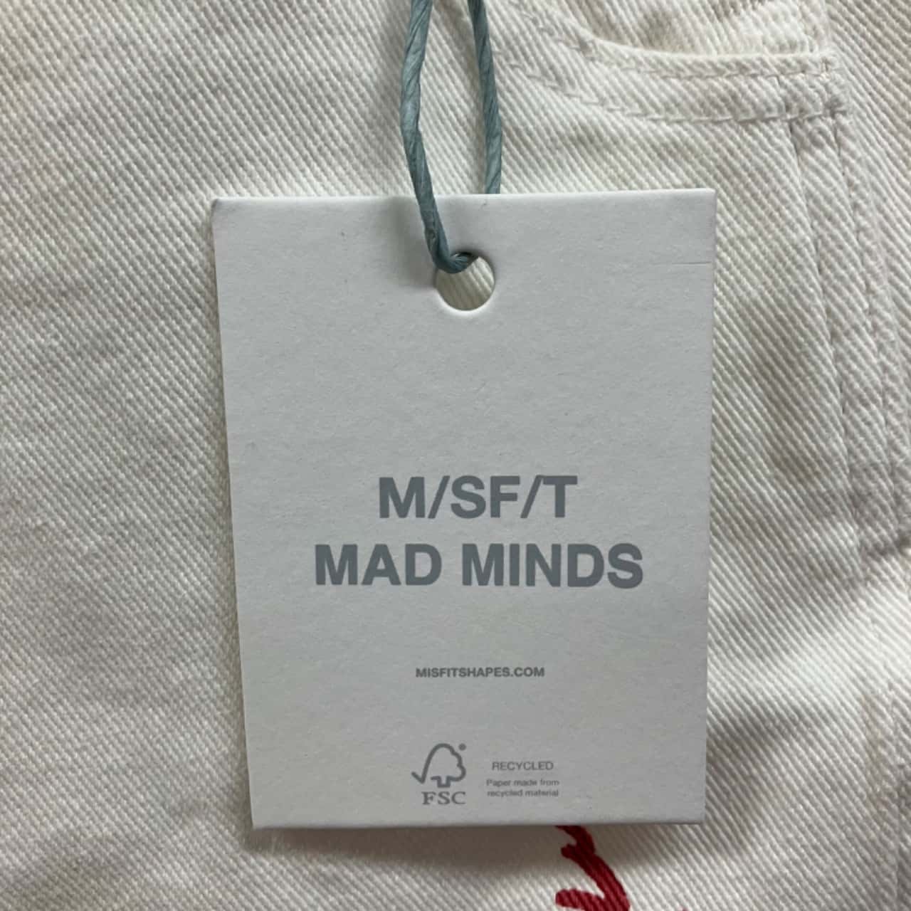 M/SF/T Mad Minds Women’s White Shorts Size 8(s)