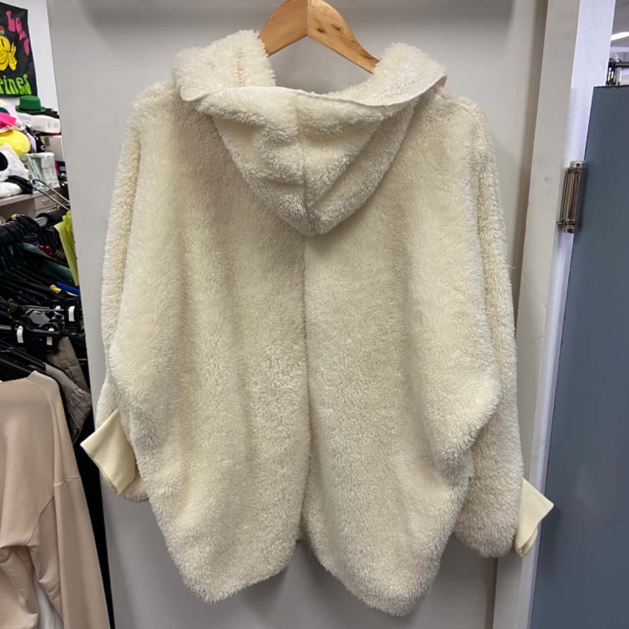 Peter Alexander Snuggly dressing gown.(s)