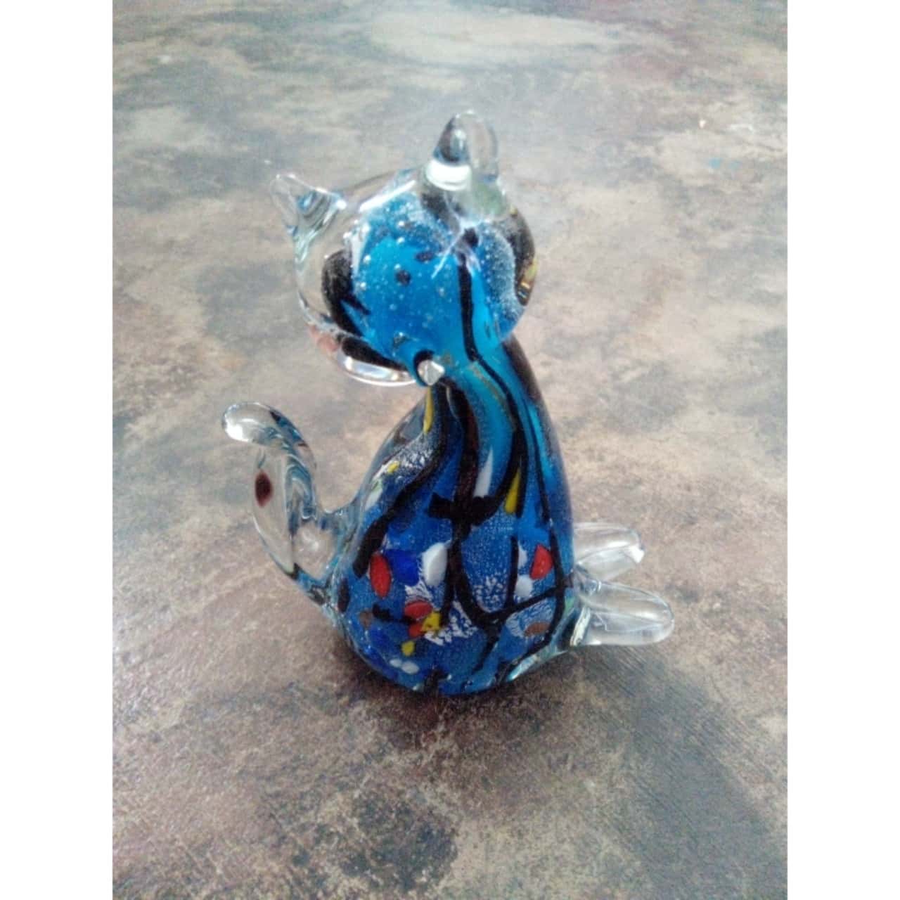 Beautiful Glass Cat Figure / Paperweight