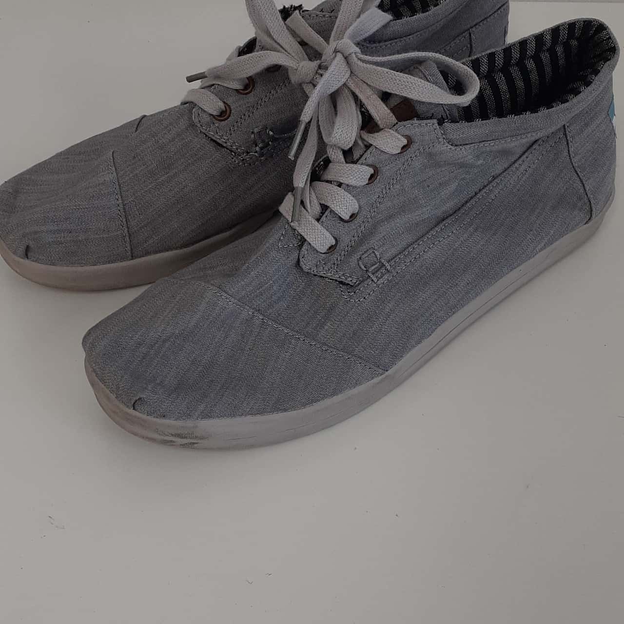 TOMS Mens Size 12
