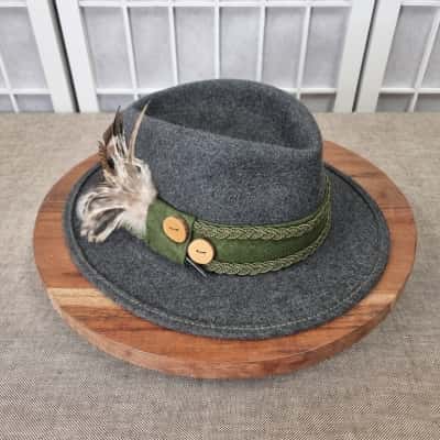 Buy Second Hand Clothes | Salvos Stores