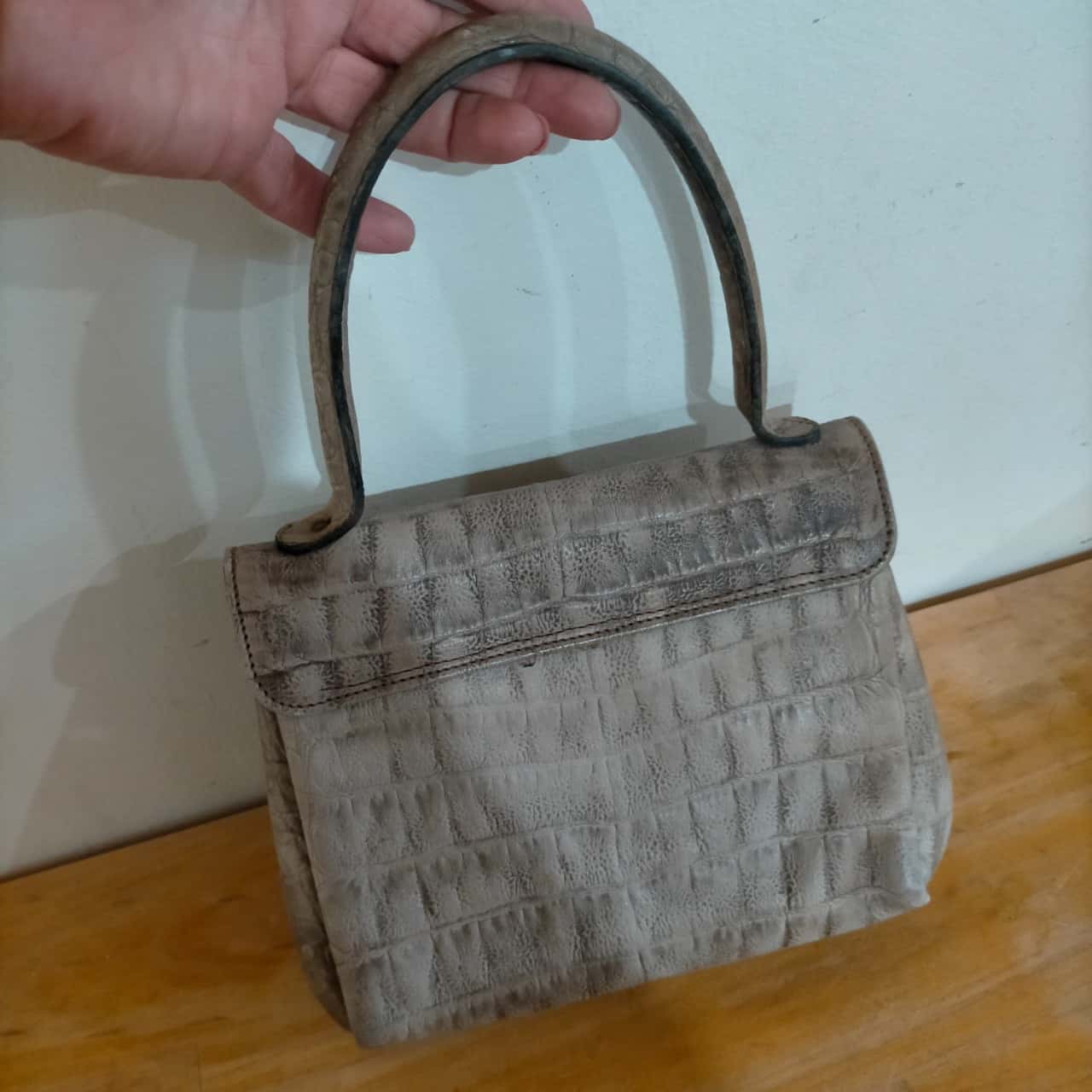 VINTAGE KROCO STEER HIDE LEATHER Handbag GVC(s) - Used Good | Salvos Stores