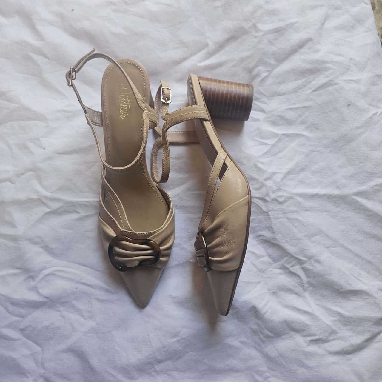 Wittner - Womens - Size 39 - Heels - Beige / Nude