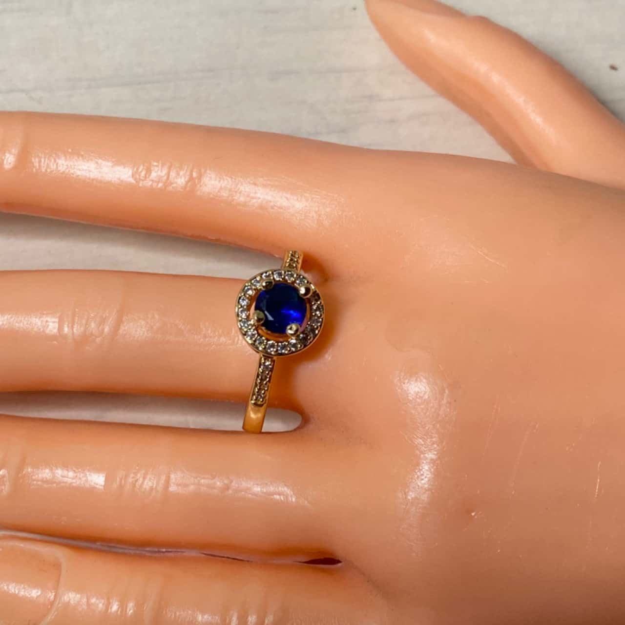 18KGP Round Blue Stone Ring