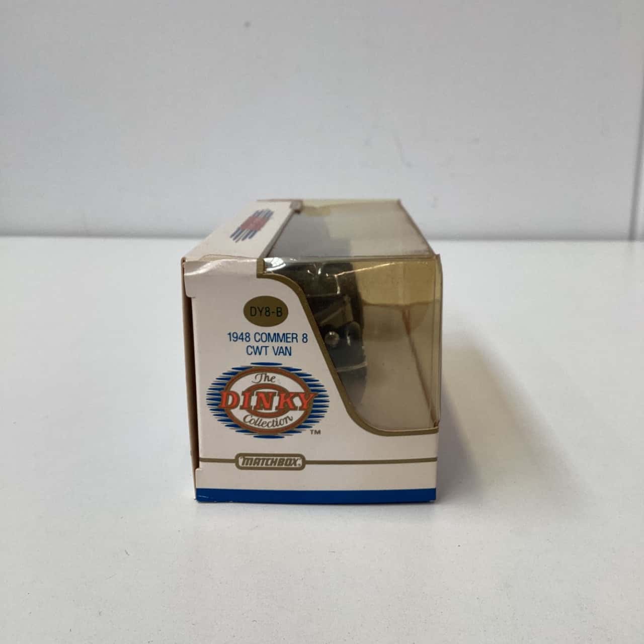 Matchbox The Dinky Collection 1948 Commer 8 CWT Van(s)