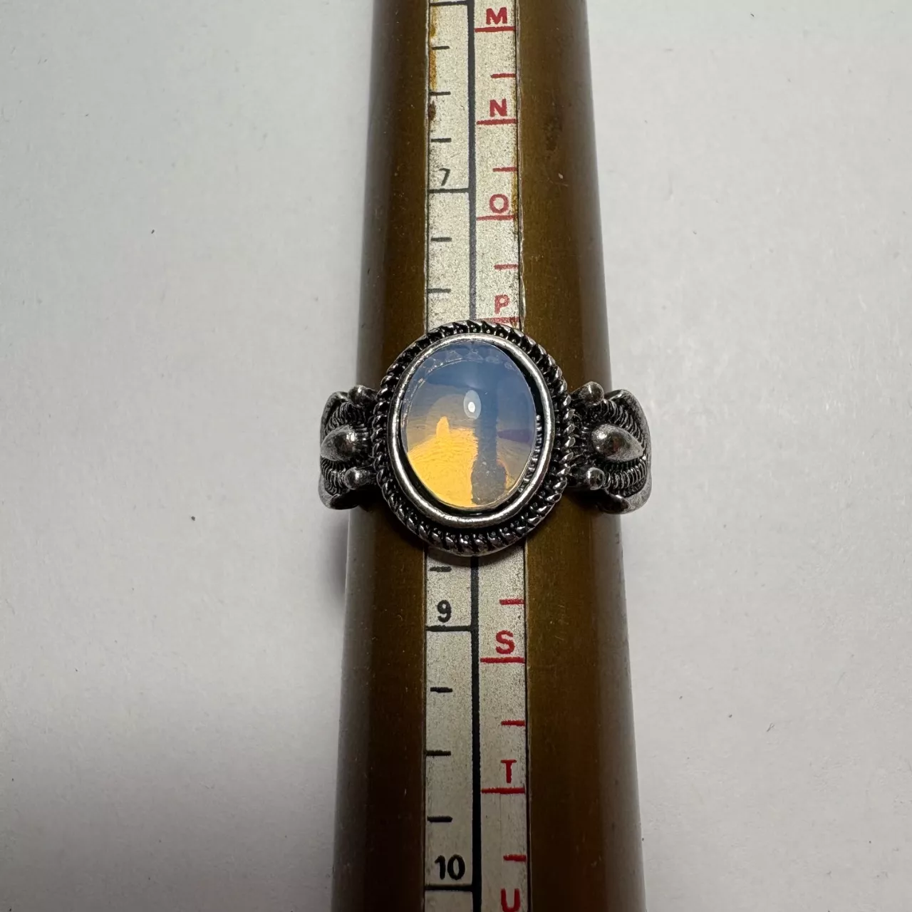Gemstone Size 8 Ring Moonstone/Chalcedony Look Stone - Used Very Good ...