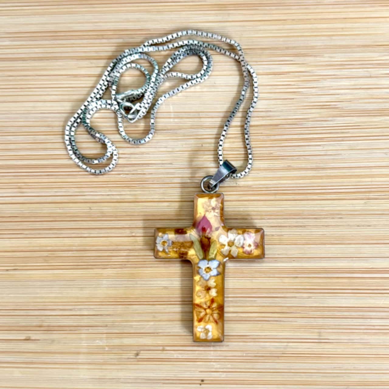 Resin Gold Floral Cross On Chain (s)