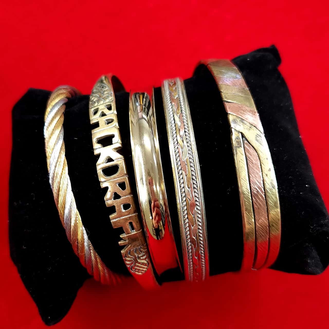 Womens 5x Hard Open Metal Based Bracelets(s)