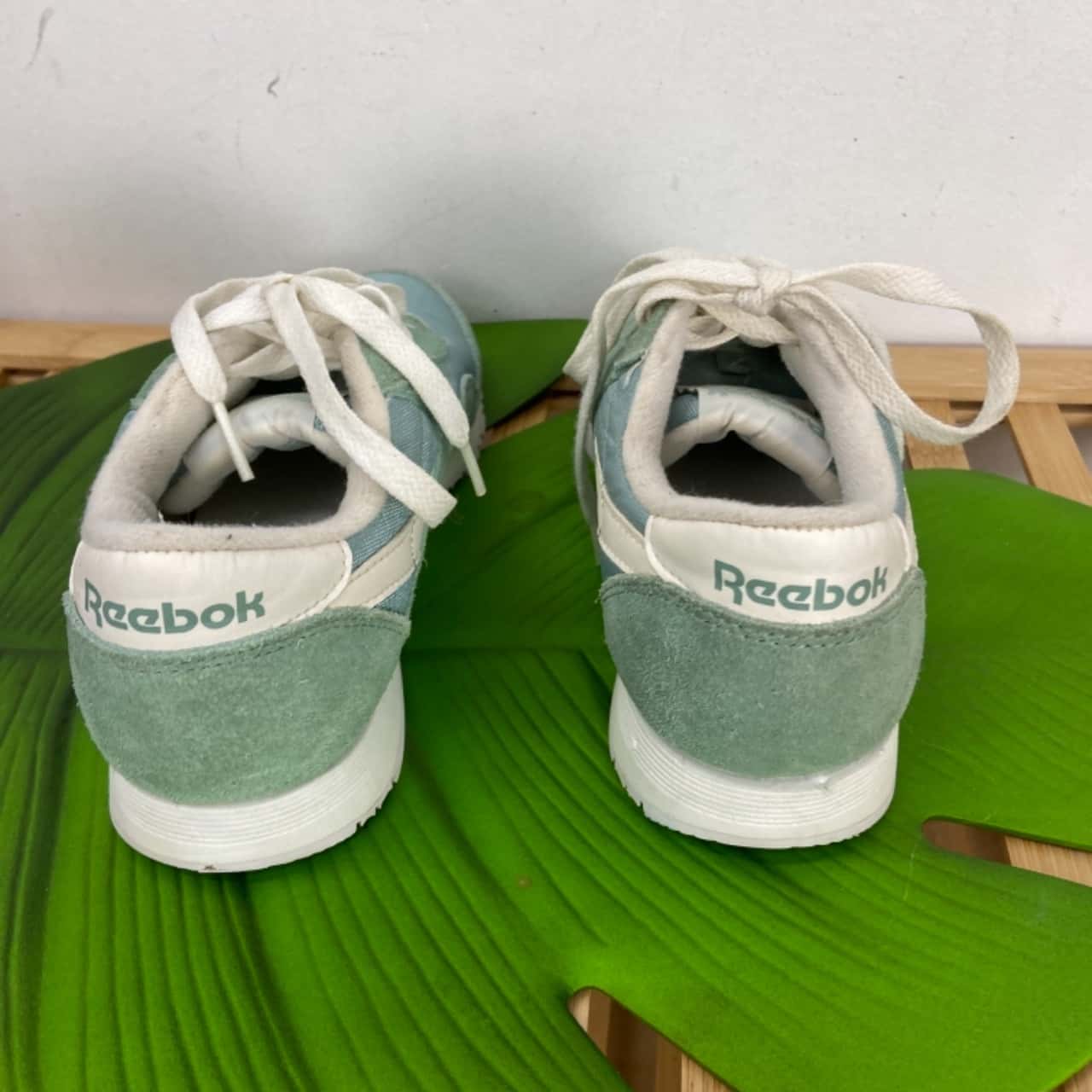 Reebok green US Size 6 euro 36classic sneaker (s)