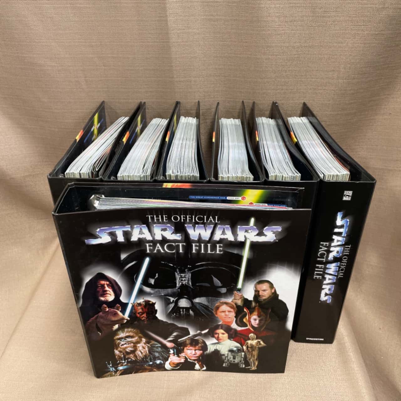 Star Wars Fact File Magazine Collection in Seven Folders(s)