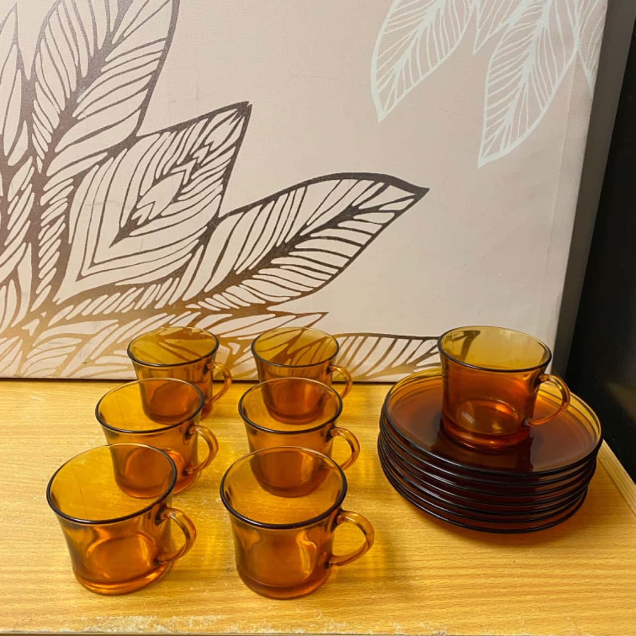 Duralex France amber tea/espresso cups & saucer Set 7(s)