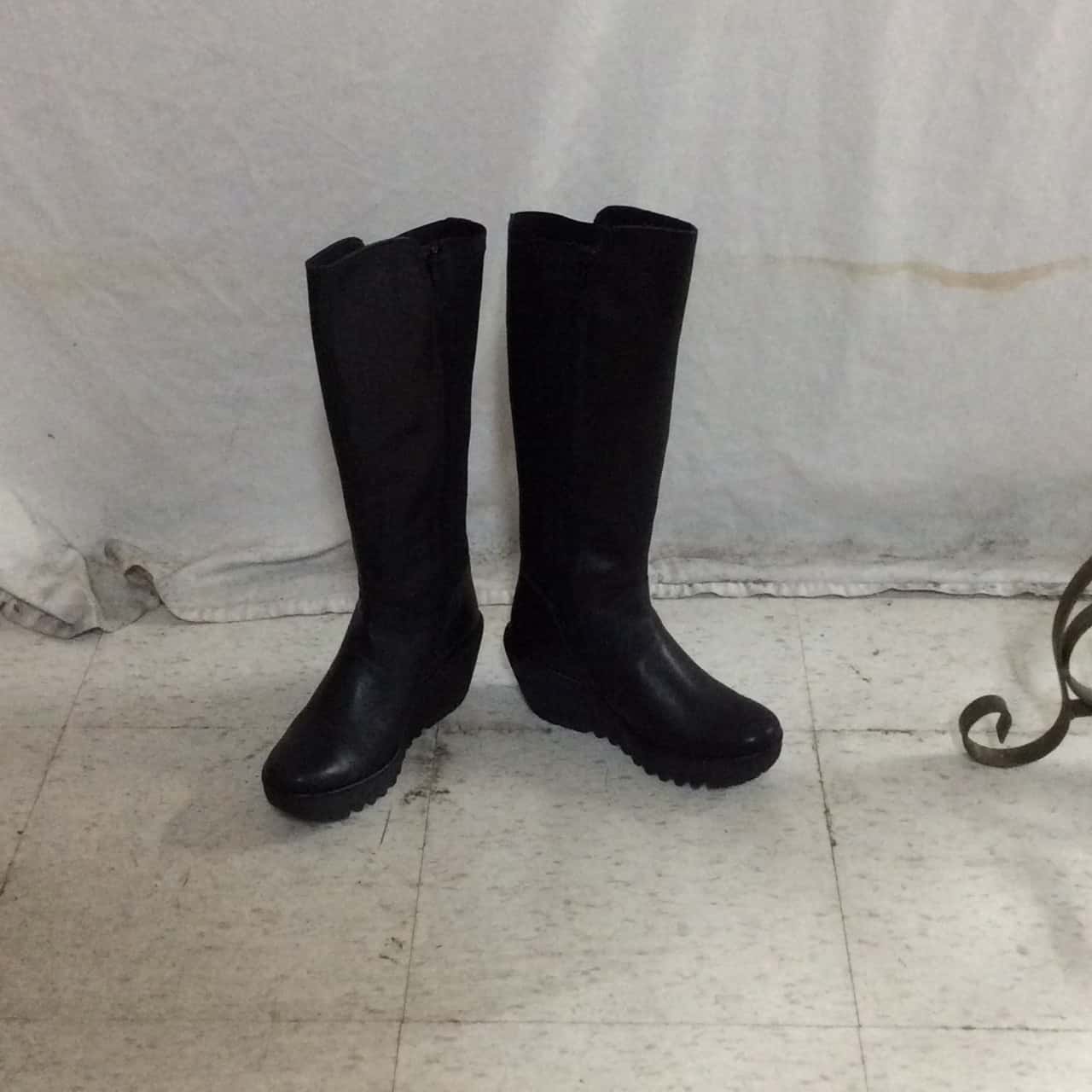 Fly London Women's Size 37 Boots Black