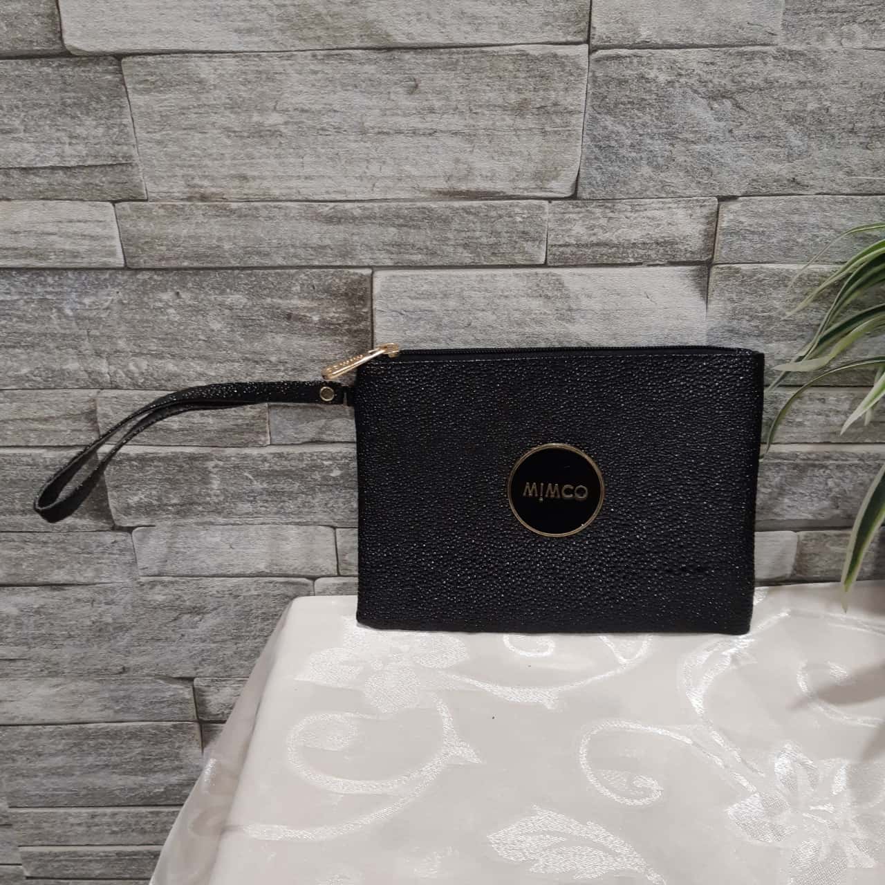 Mimco Womens Wristlet Wallet Black / Gold (s)